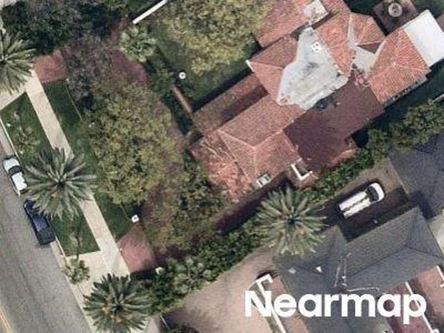 N Beverly Dr