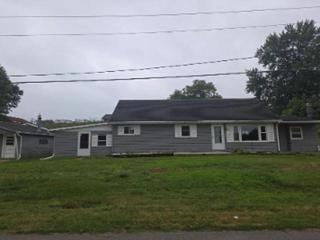 N Bluff St