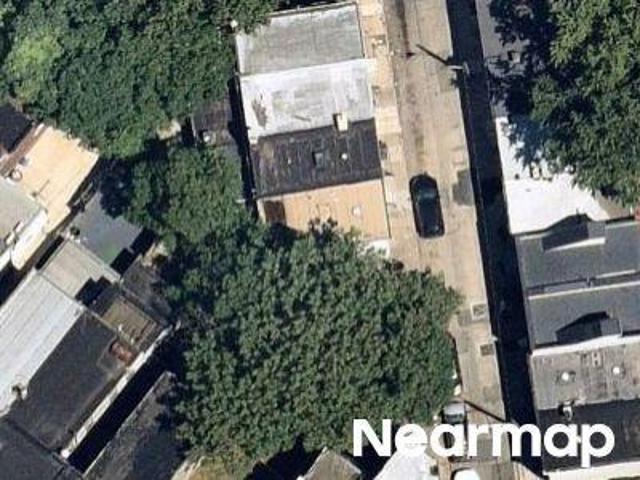 N Brooklyn St