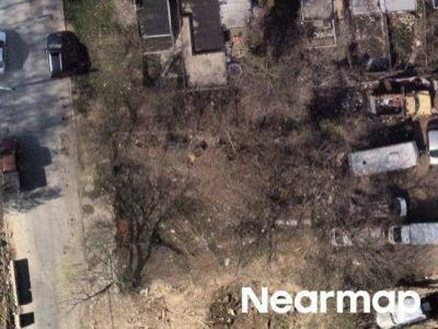 N Brooklyn St