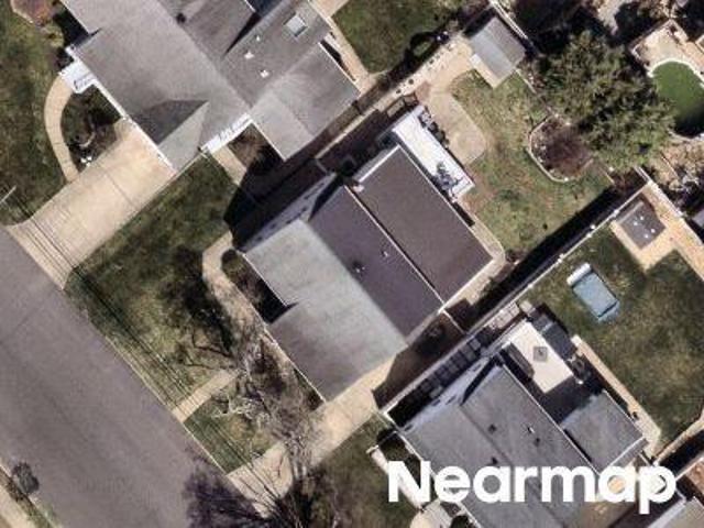 N Broome Ave