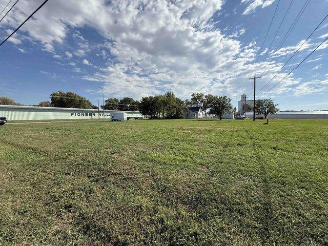 N Brown Ave, Minden, NE 68959