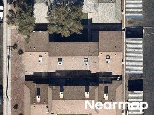 N Bruce St