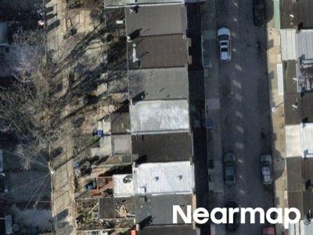N Curley St