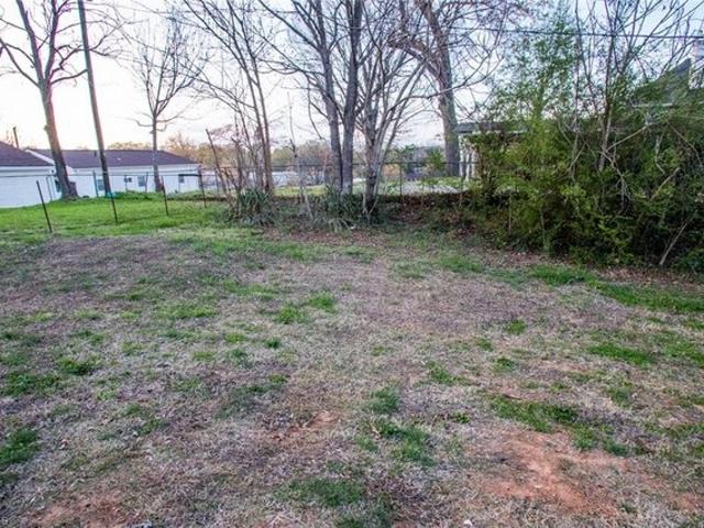 N Cameron Ave, Winston Salem, NC 27101