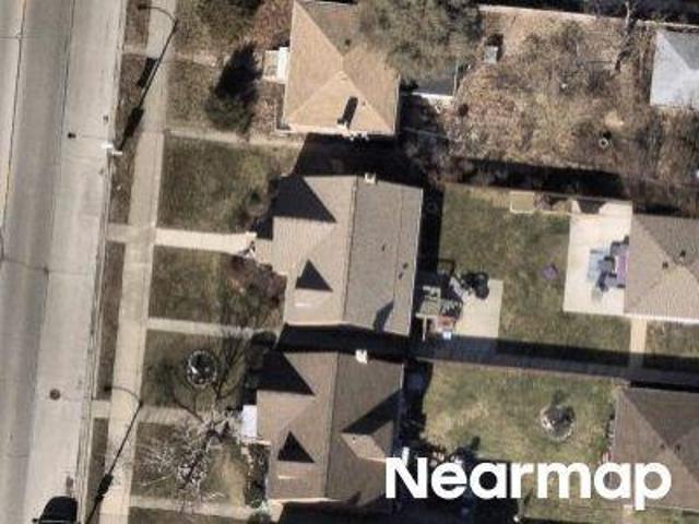 N Canfield Ave