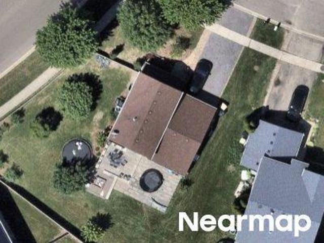 N Canterbury Ln