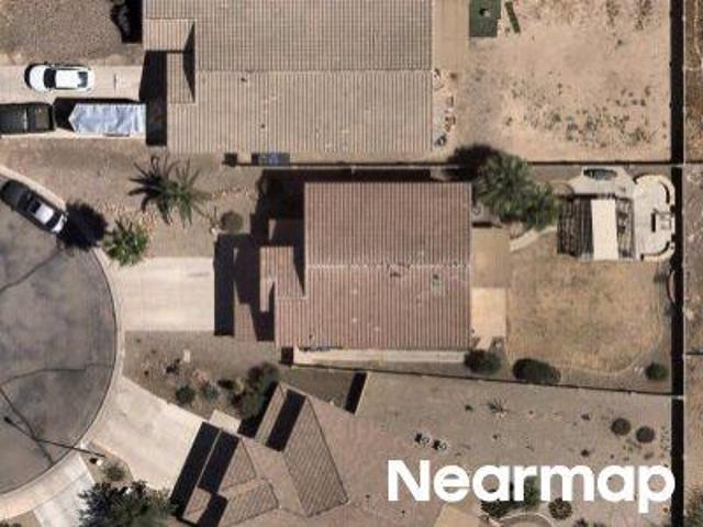 N Carmen Ave