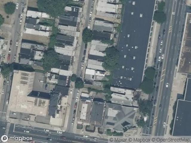N Carlisle St