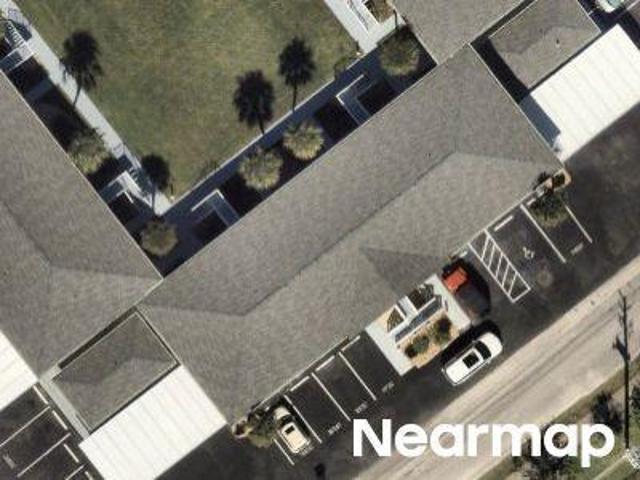 N Causeway Apt C1