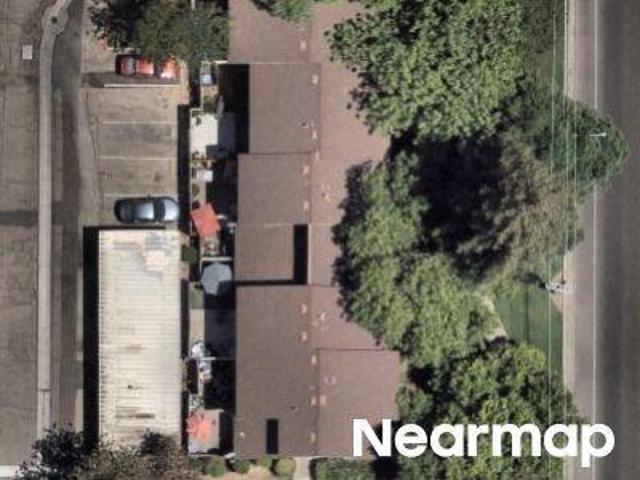 N Cedar Ave