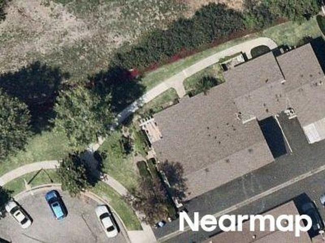 N Cedar Glen Dr # 210