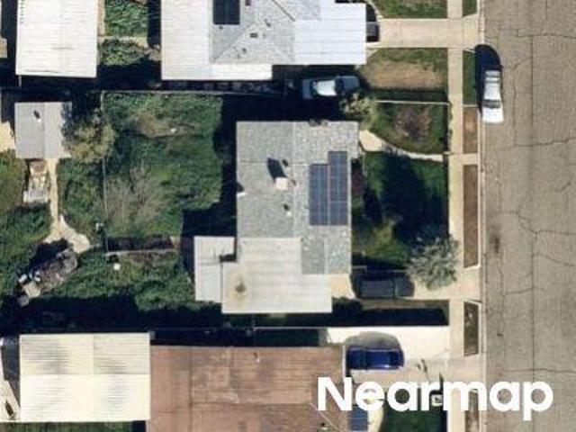 N Cedar Ln