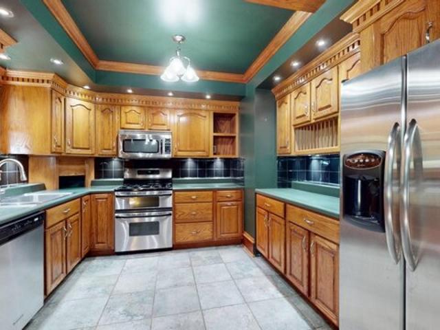 N Center St, Canton, Home For Sale