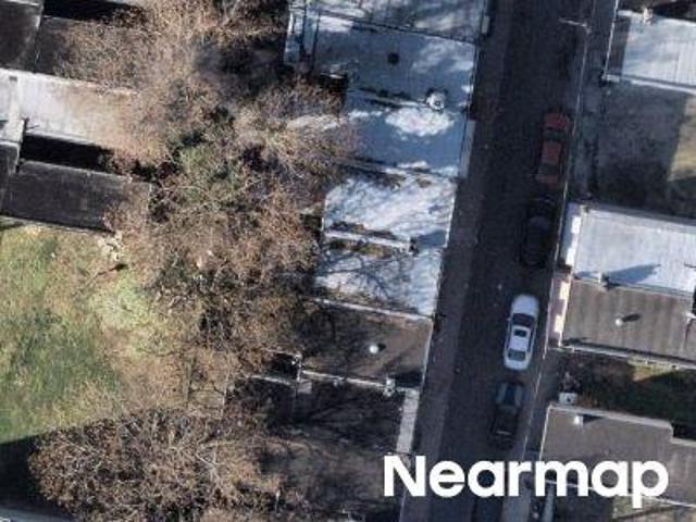 N Chadwick St