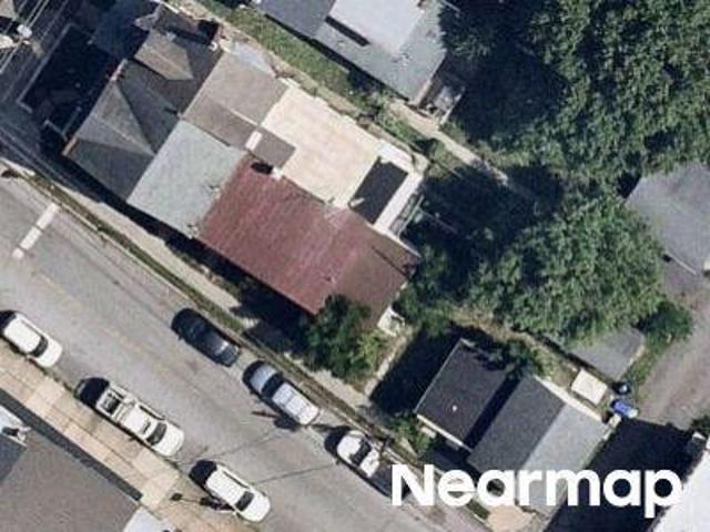 N Charlotte St