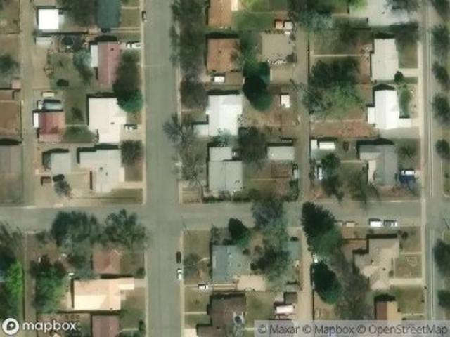 N Chestnut St