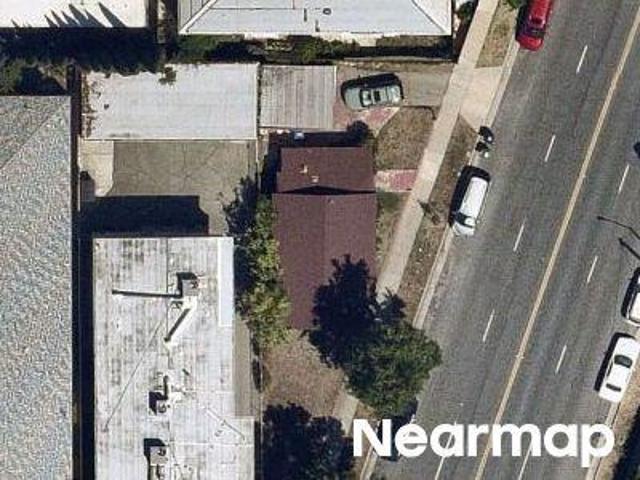 N Chevy Chase Dr