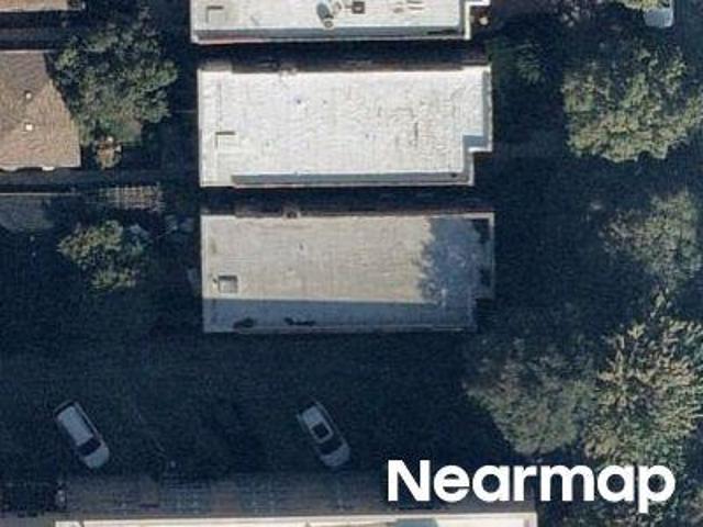 N Claremont Ave