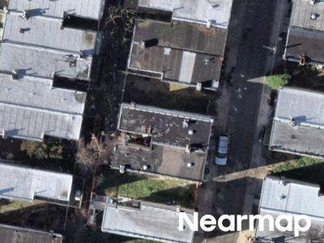 N Cleveland St