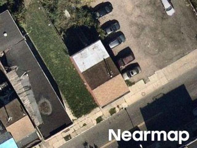 N Clinton Ave