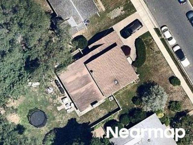 N Coles Ave