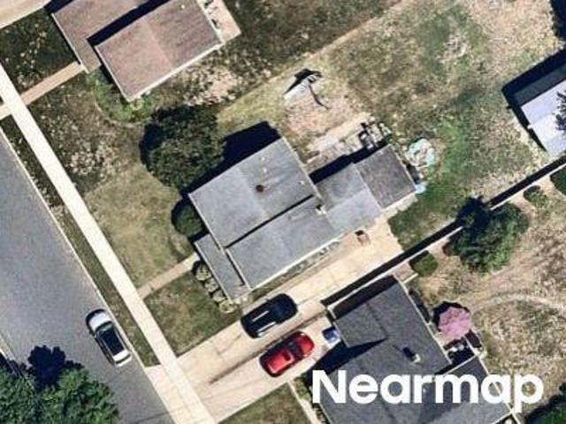 N Coles Ave