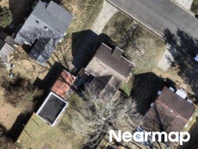 N Colin Dr