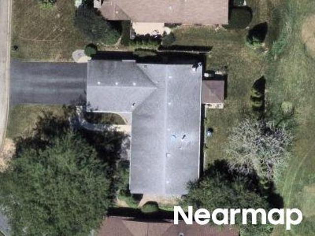 N Crabapple Dr