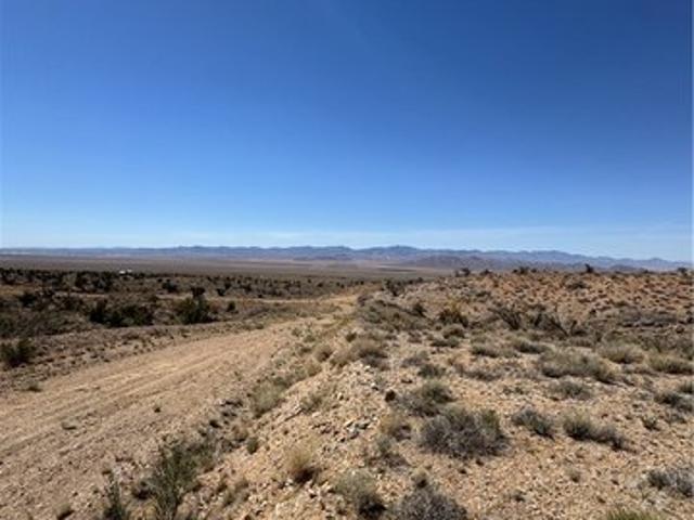 N Cresant Spring Rd, Kingman, AZ 86401