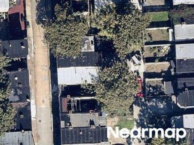 N Dallas St