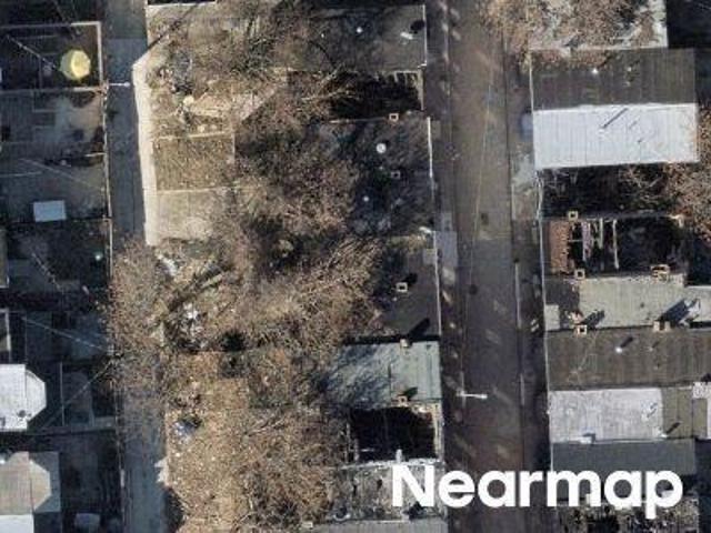 N Dallas St