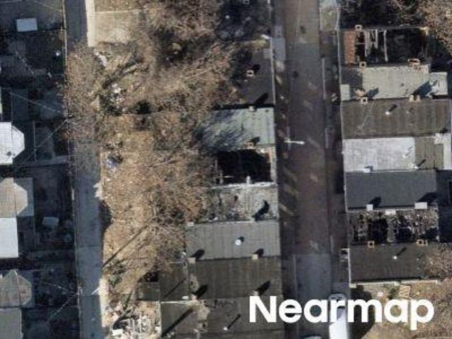 N Dallas St