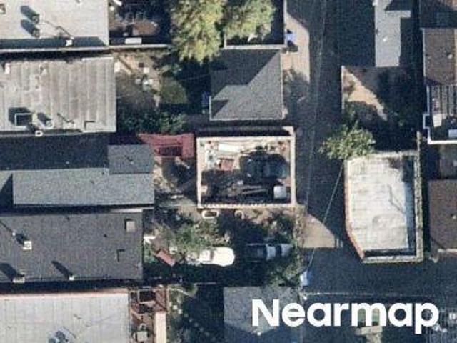N Damen Ave