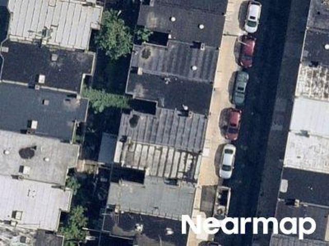 N Darien St