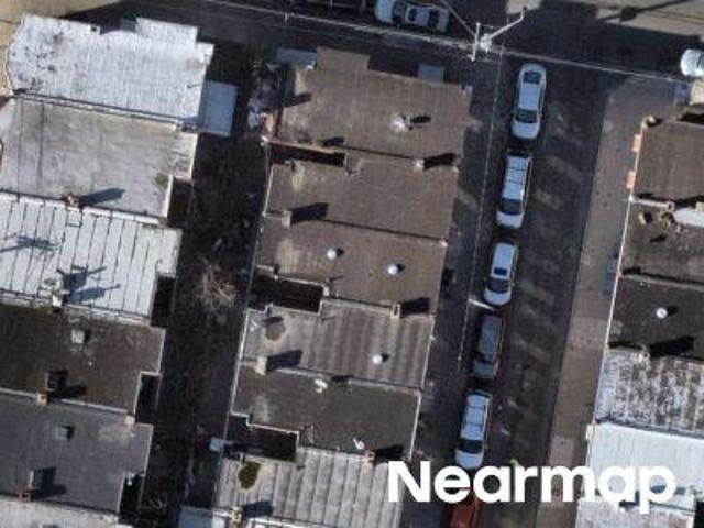 N Darien St