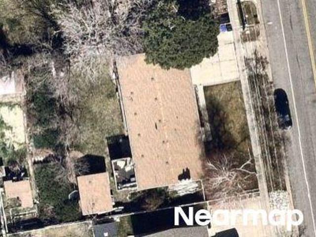 N Davis Blvd