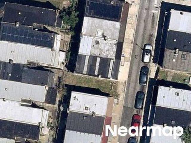 N Dearborn St