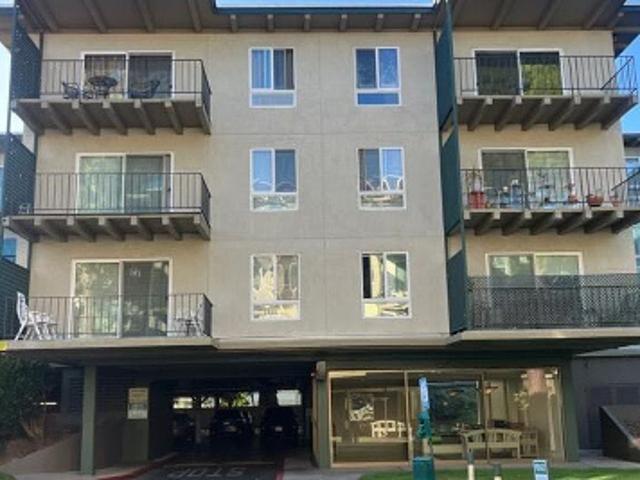 N Delaware St Apt 402