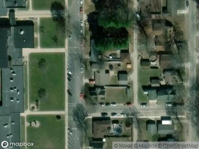 N Deneen St