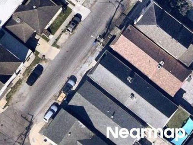 N Derbigny St
