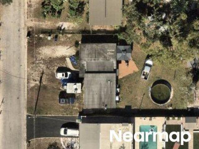 N Dixon Ave