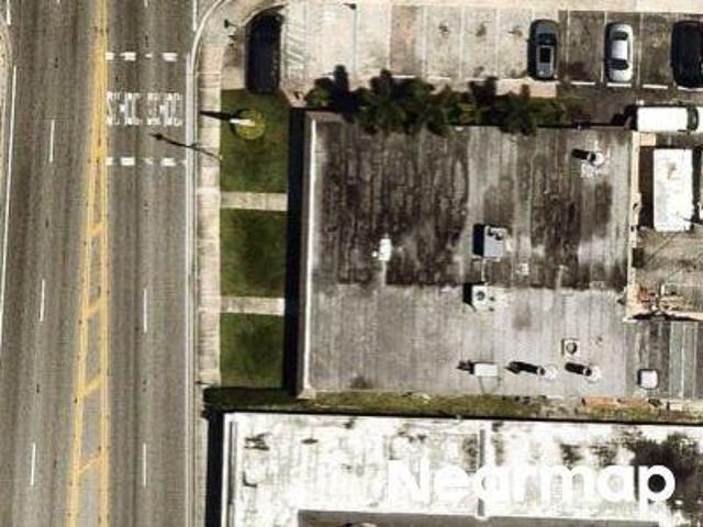 N Dixie Hwy