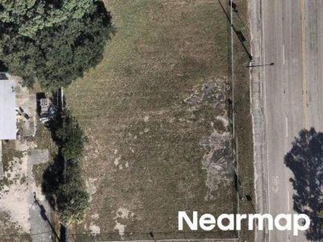 N Dixie Hwy