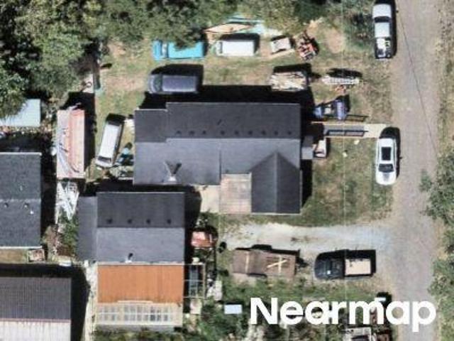 N Dolphin St