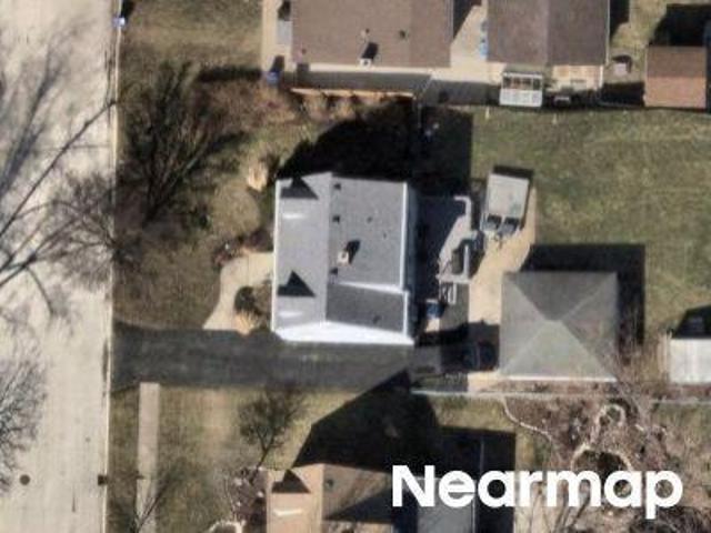 N Douglas Ave