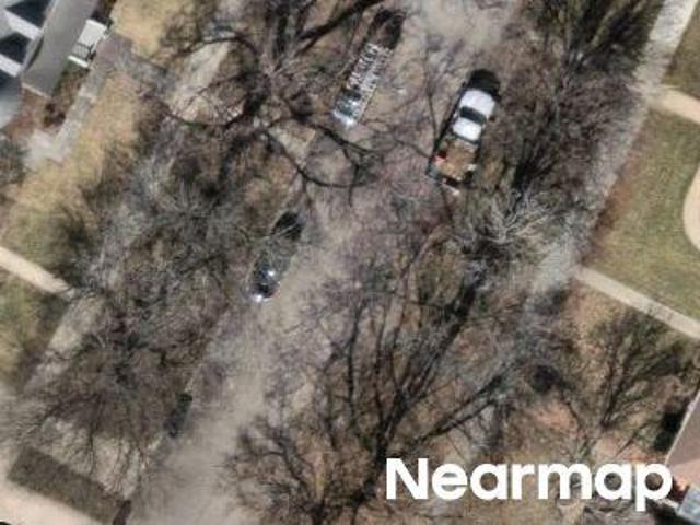 N East Circle Ave