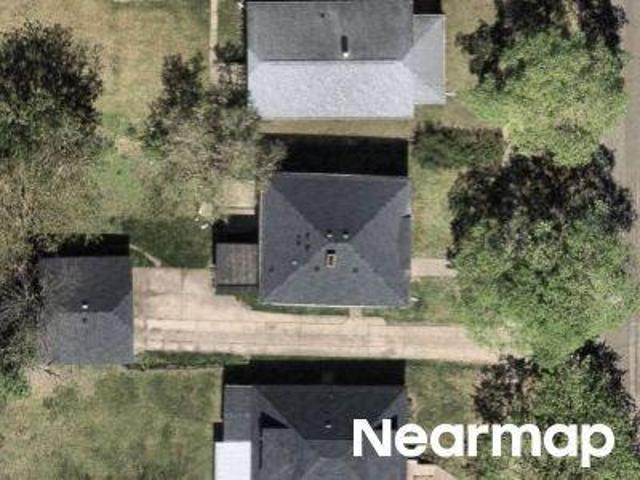 N East Ave