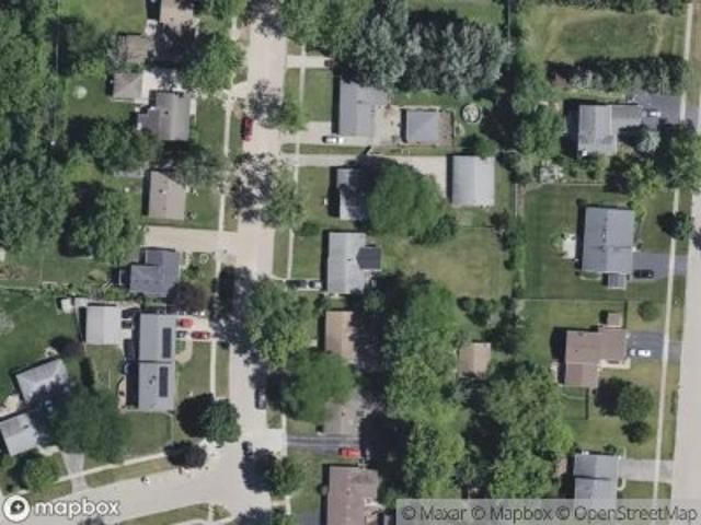 N Edgewood Dr