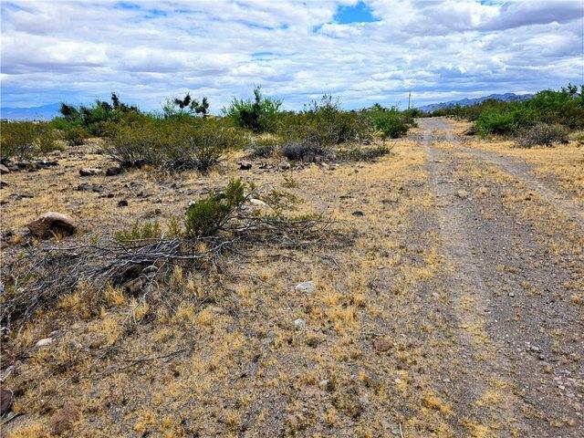 N Egar Rd, Golden Valley, AZ 86413
